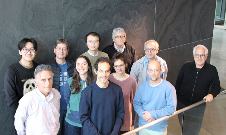 2026_Lichtmannature-neuro._hex - Harvard University - Department of ...